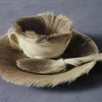 Meret Oppenheim Dəri səhər yeməyi dəsti