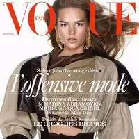 Vogue Parijs: Anna Ewers