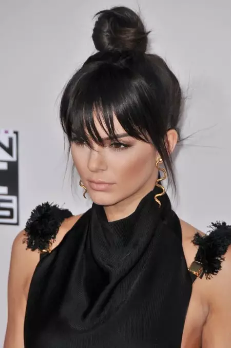 The 23 celebrity hairstyles you have to look at to decide your Christmas look 101715_43