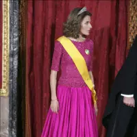 Doña Letizia, mai le tusitala i le masiofo