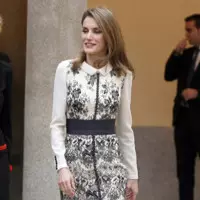 Doña Letizia, mai le tusitala i le masiofo