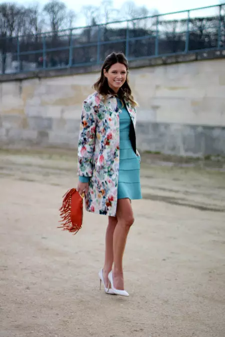 Street Style Paris Fashion Week: Anna Dello Russo is de prinsesse fan 'e strjitte 102758_28