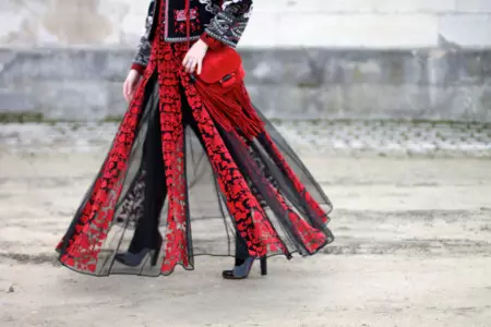 Street Style Paris Fashion Week: Anna Dello Russo nyaéta putri jalanan 102758_40