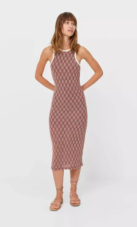 https://www.stradivarius.com/pl/kobieta/odziez/sklep-po-produktach/sukienki/see-all/rustic-midi-dress-c1020035501p302274854.html?colorId=450&isDouble=1&style=1