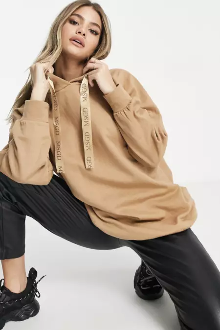 „Missguided“ kupranugario negabaritinis gobtuvas „Camel Oversized“