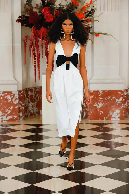 Carolina Herrera SS22 11