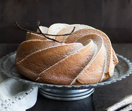 Krèm ak jenjanm Bundt gato