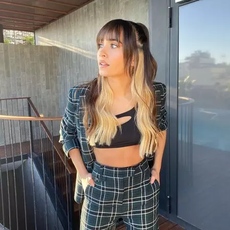 Kostkovaný oblek Aitana Ocana Cropped Top 02