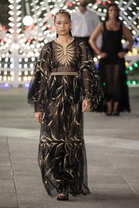 desfile de moda dior cruzeiro 2020