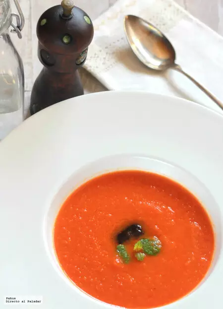 Crème de tomates carottes et gingembre