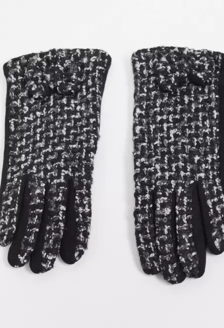 Слика од екранот 2021 01 11 AT 11 24 47Boardmans Black Bouclé Bow Bow Detail Gloves