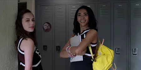 Dare Me Netflix Series Cheerleaders Retame 8