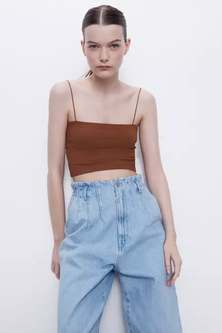 Zara apgriezts 06. tops