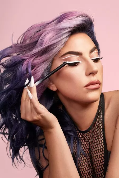 Lady Gaga Haus Laboratories Gel Eyeliner Campanie01