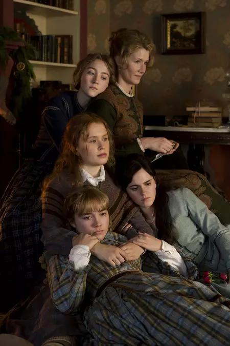 Greta Gerwig kis női 2019 Saoirse Ronan Laura Dern Eliza Scanlennel és Timothee Chalamet 2-vel