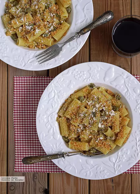 Tortiglioni Met Ansjovis Kappertjes En Paprika Paneermeel