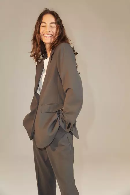 Look Tamara Falco Con Blazer