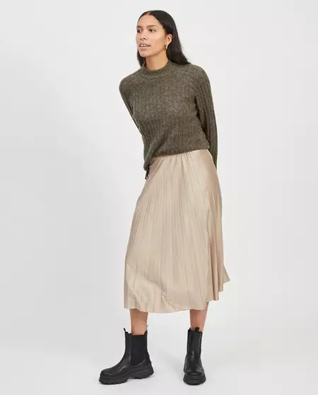 Pleated Guest Skirt