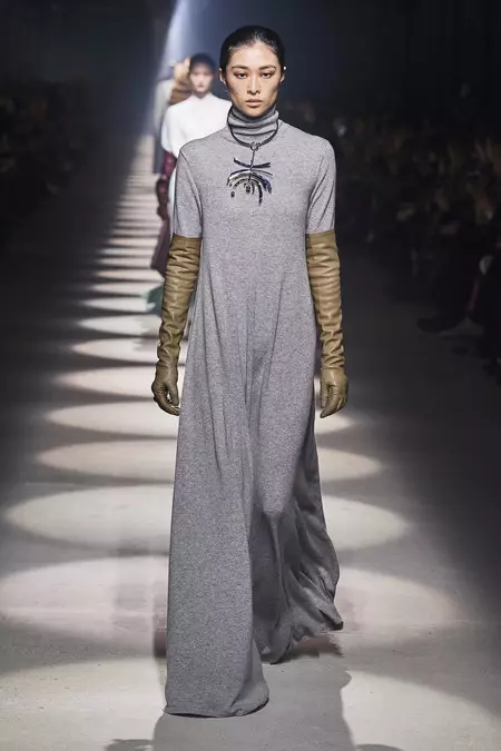 Givenchy مني ژمی 2020 21