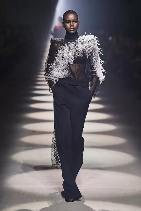 Givenchy مني ژمی 2020 21