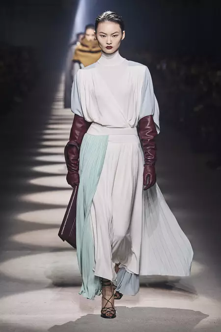 Givenchy مني ژمی 2020 21