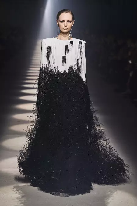 Givenchy مني ژمی 2020 21