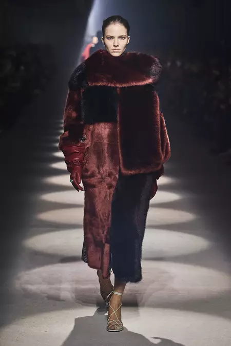 Givenchy مني ژمی 2020 21