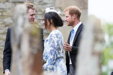 Meghan Markle Updo Low and fascinated6