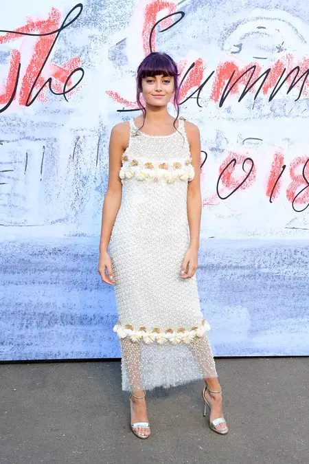 Serpentinen-Sommerfest Ella Purnell