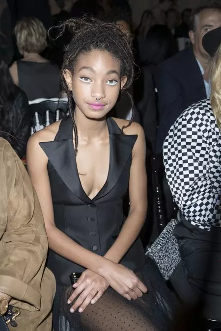 willow smith oo hoosta ka xarriiqay