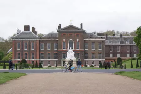 Kensington Palace mu May 2012