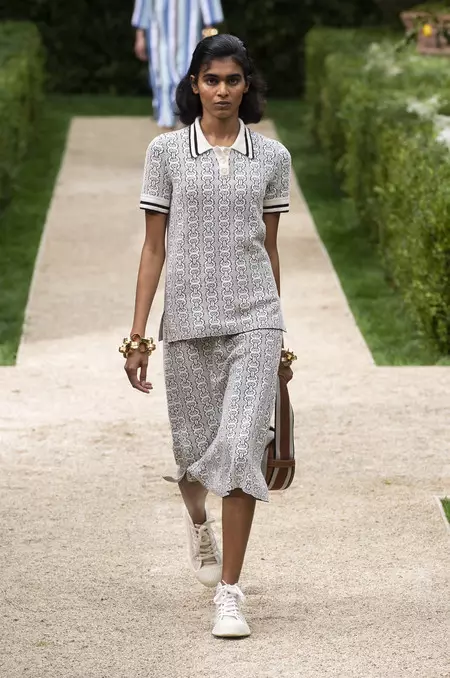 Tory Burch 4