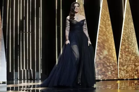 najlepšie oblečené cannes 2017 Monica Bellucci