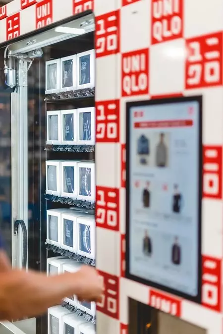 Uniqlo ìdí Machines