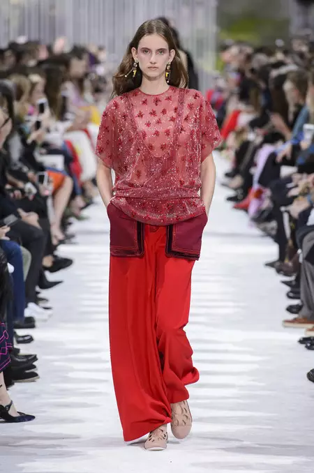 valentino göster paris moda haftası ilkbahar yaz 2018 ss18