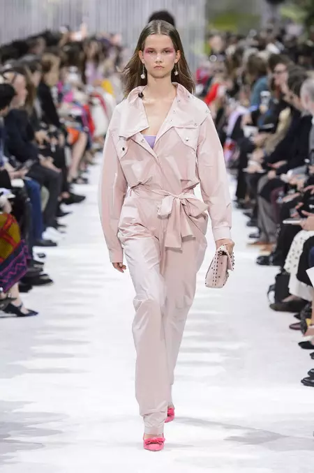 valentino göster paris moda haftası ilkbahar yaz 2018 ss18