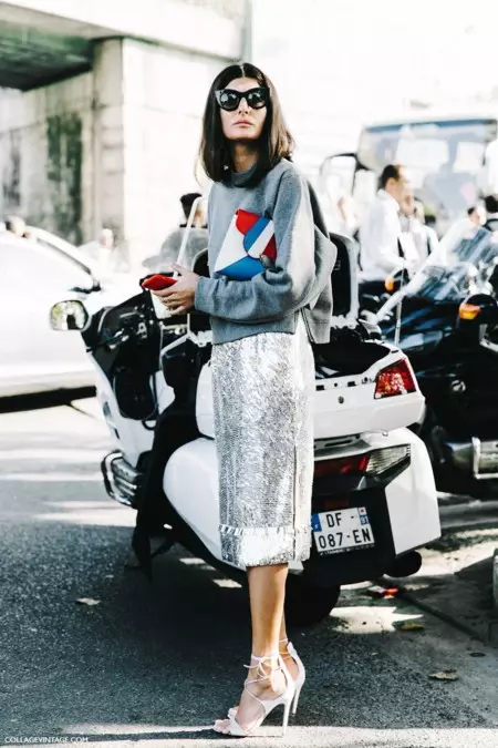 Pfw Paris Fashion Week Jar Leto 2016 Street Style Say Cheese Giovanna Battaglia Ceruzková sukňa Metalíza Sarah Battaglia Tašky 7 790x1185