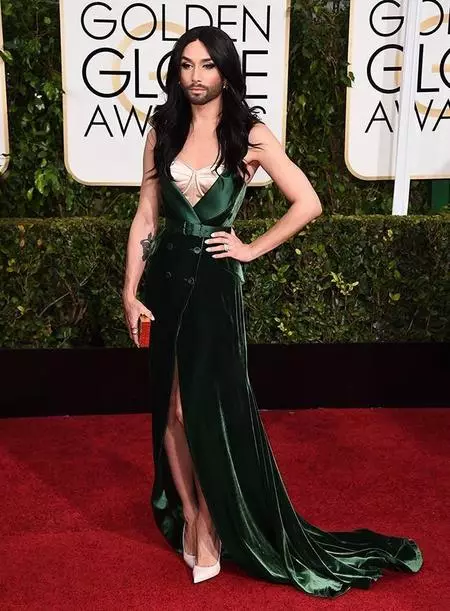 650 1000 Golden Globes 2015 Conchita Wurst Ulyana Sergeenko (2)