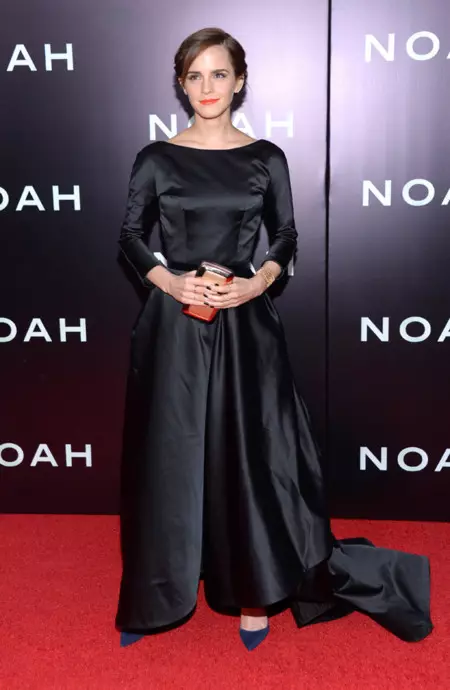 Noah Premiere New York Emma Watson Jennifer Connely Oscar de la Renta Louis Vuitton fotoğraflı kırmızı halı