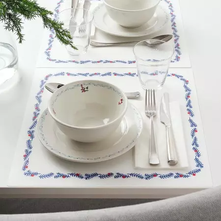 Ikea Christmas tabili