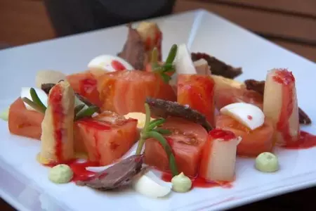 Carabaña tomato salad