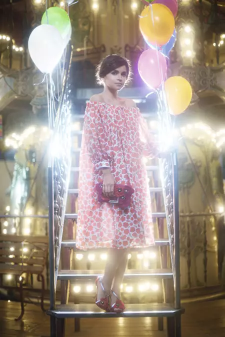 Miroslava Duma bildo de Roger Vivier