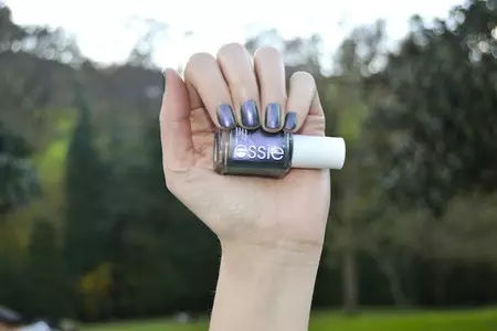 essie