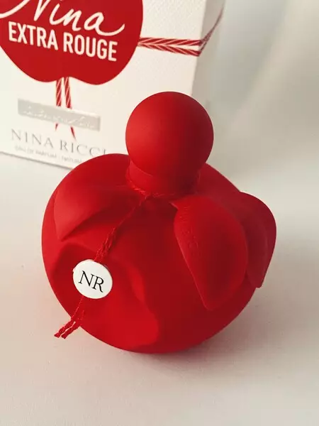 Nina Ricci Extra Rouge