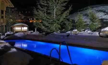 Hotel El Lodge në Sierra Nevada Pishinë të jashtme të nxehtë