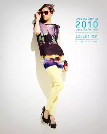 Bershka dresses awéwé ngora usum panas ieu 2010: lookbook lengkep sareng sadaya gaya VIII