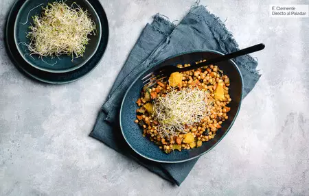 Lentil salad nga adunay caramelized nga mga utanon ug orange