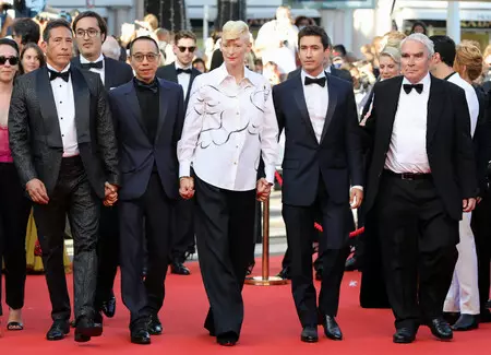 Tilda Swinton reade tapyt cannes 2021