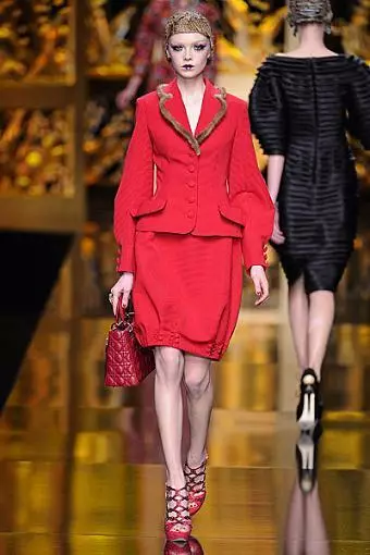 Christian Dior Musim Gugur-Musim Dingin 2009/2010 di Paris Fashion Week 89015_2